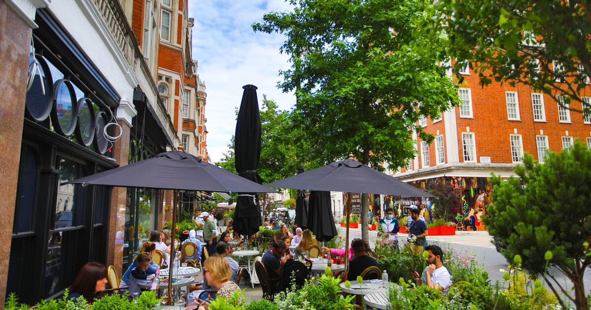 Spring in Mayfair | Mount Street Neighbourhood, London